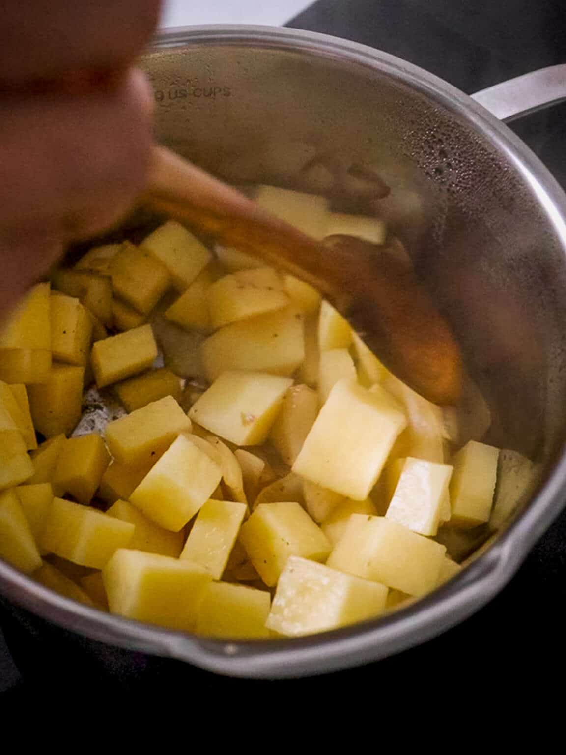Sopa de Patatas | Nómadas Gourmet
