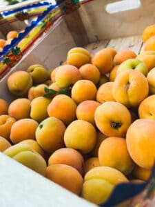 Fruta de Temporada en Mayo | Nómadas Gourmet